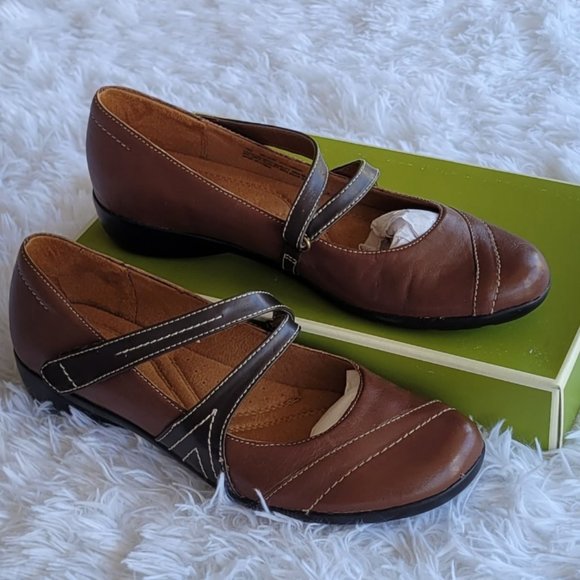 Naturalizer | Shoes | Naturalizer Nelson Brown Leather Shoe Size 9 ...